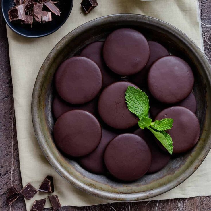 Homemade Thin Mints Recipe | Baked by an Introvert