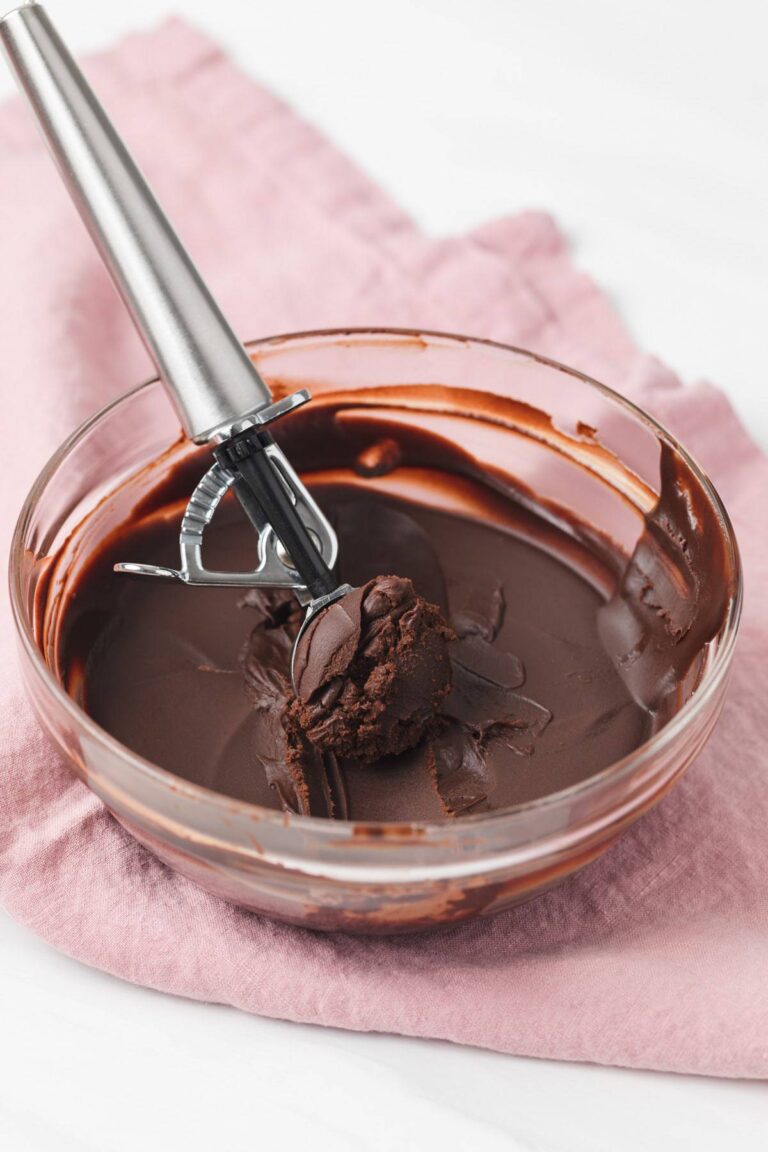 How to Make Chocolate Ganache - Baked By An Introvert