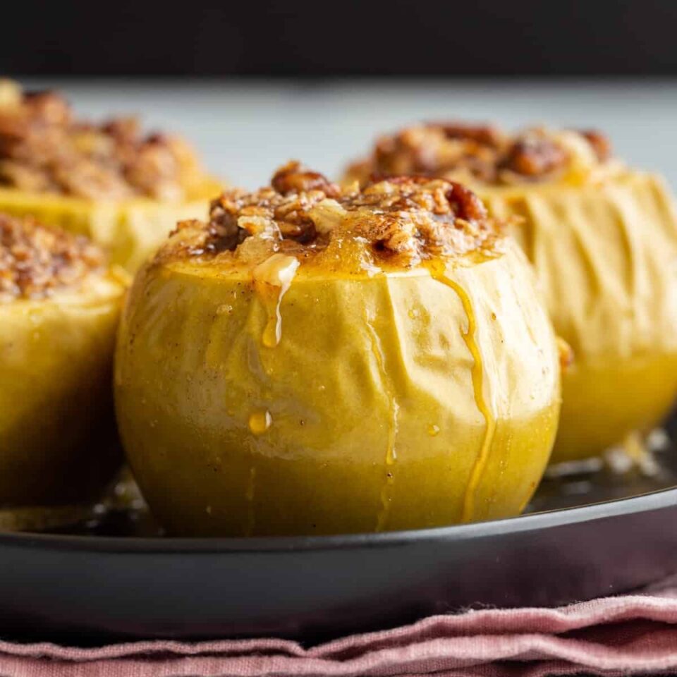 Baked Apples Recipe - Baked By An Introvert