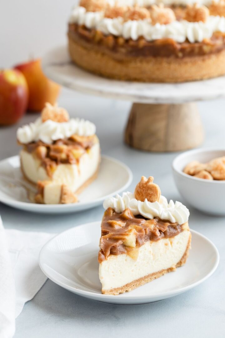 Amazing Amazing Apple Pie Cheesecake - Baked By An Introvert