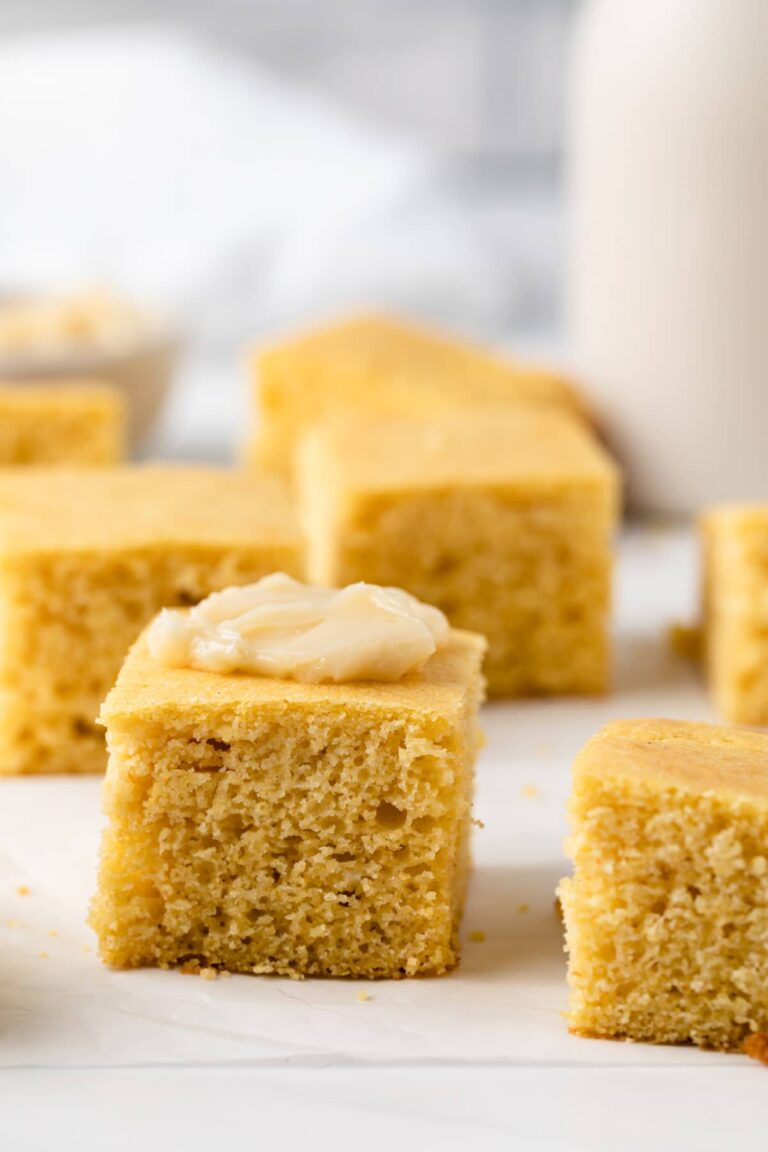 Southern Cornbread Recipe - Baked By An Introvert