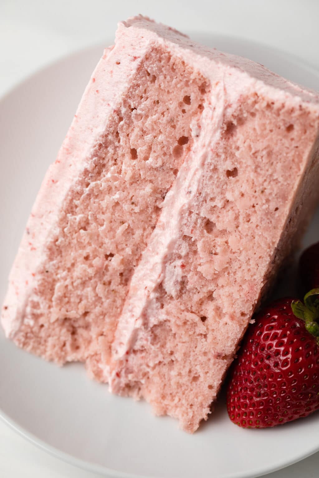 Strawberry Cake - Baked By An Introvert