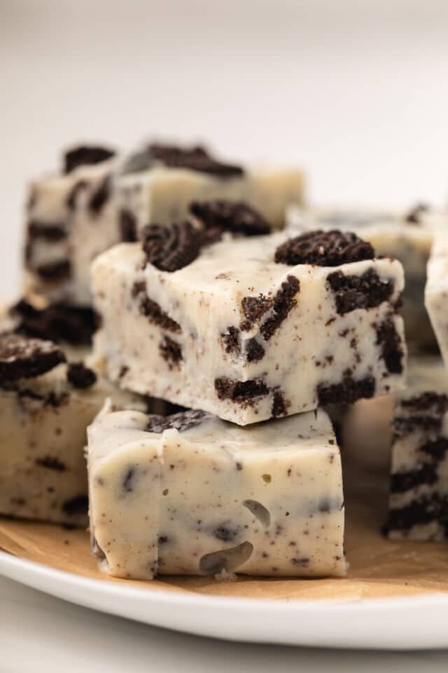 Oreo Fudge - Baked By An Introvert